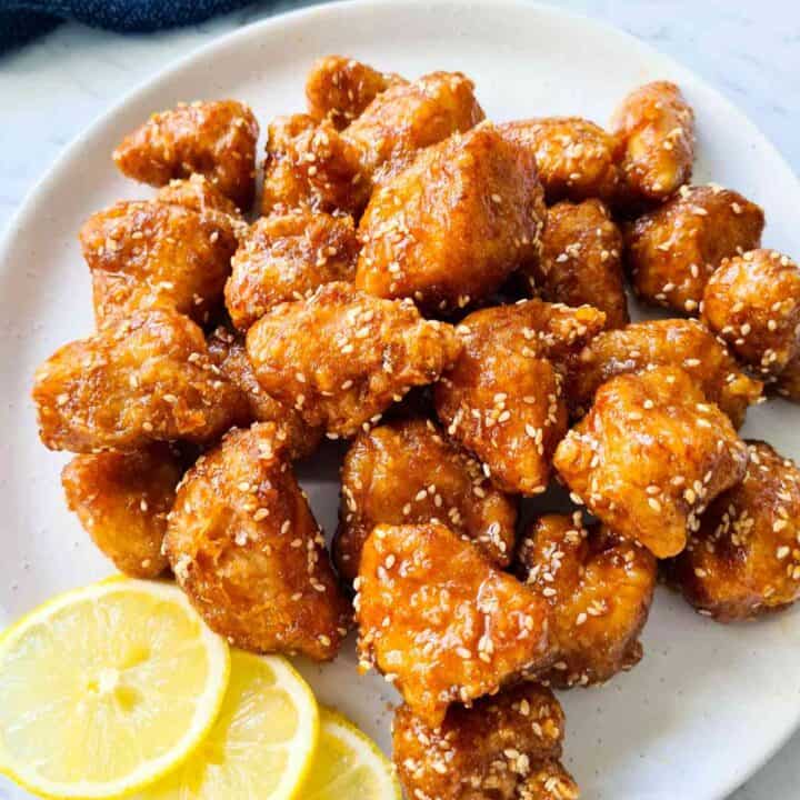 Crispy Honey Sesame Chicken - Casually Peckish